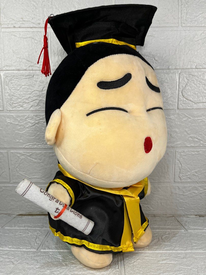 Crayon Shin Chan x Shinchan in Toga Graduation x Graduate Mallow Type ...