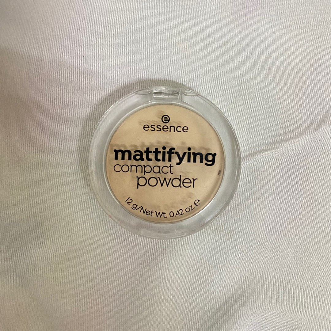 essence mattifying compact powder | code 11 pastel beige, Beauty ...