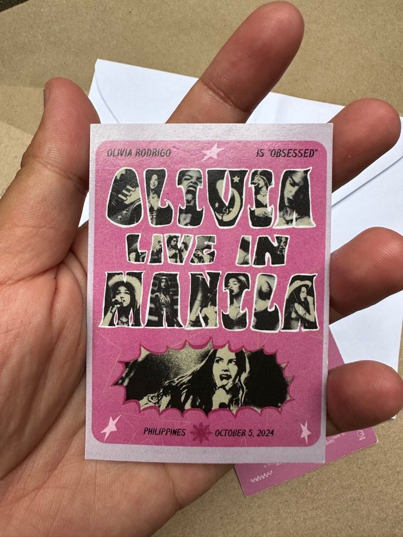 GUTS TOUR MANILA OFFICIAL TRADING CARD OLIVIA RODRIGO, Hobbies & Toys ...