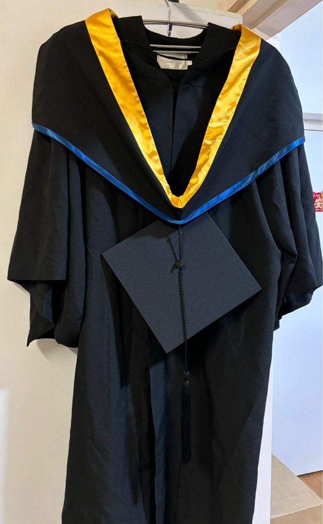 HKUST Graduation Gown, 其他, 其他 - Carousell
