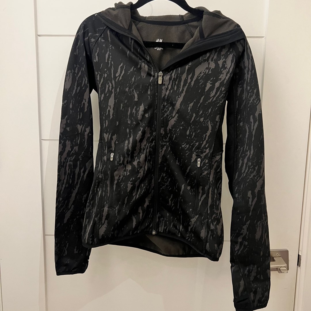 H&M Sports Jacket, Women's Fashion, Activewear on Carousell