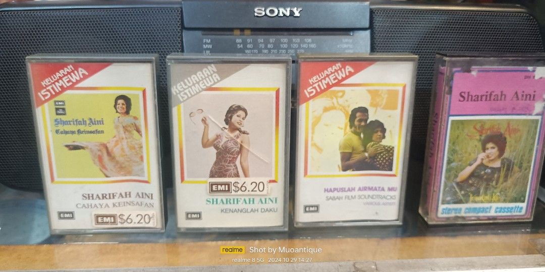 Kaset kasetan Sharifah Aini, Hobbies & Toys, Music & Media, CDs & DVDs on Carousell