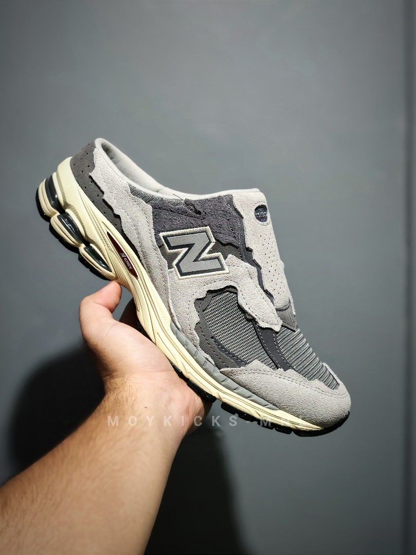 New Balance 2002r Mule Protection Pack Rain Cloud, Men's Fashion ...