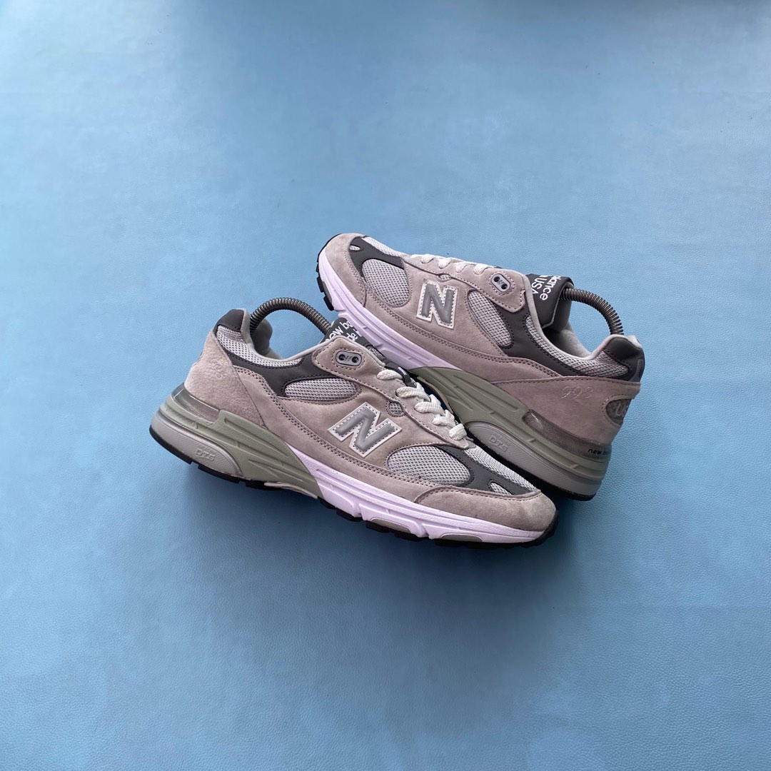 NEW BALANCE 993 GREY, Fesyen Pria, Sepatu , Sneakers di Carousell
