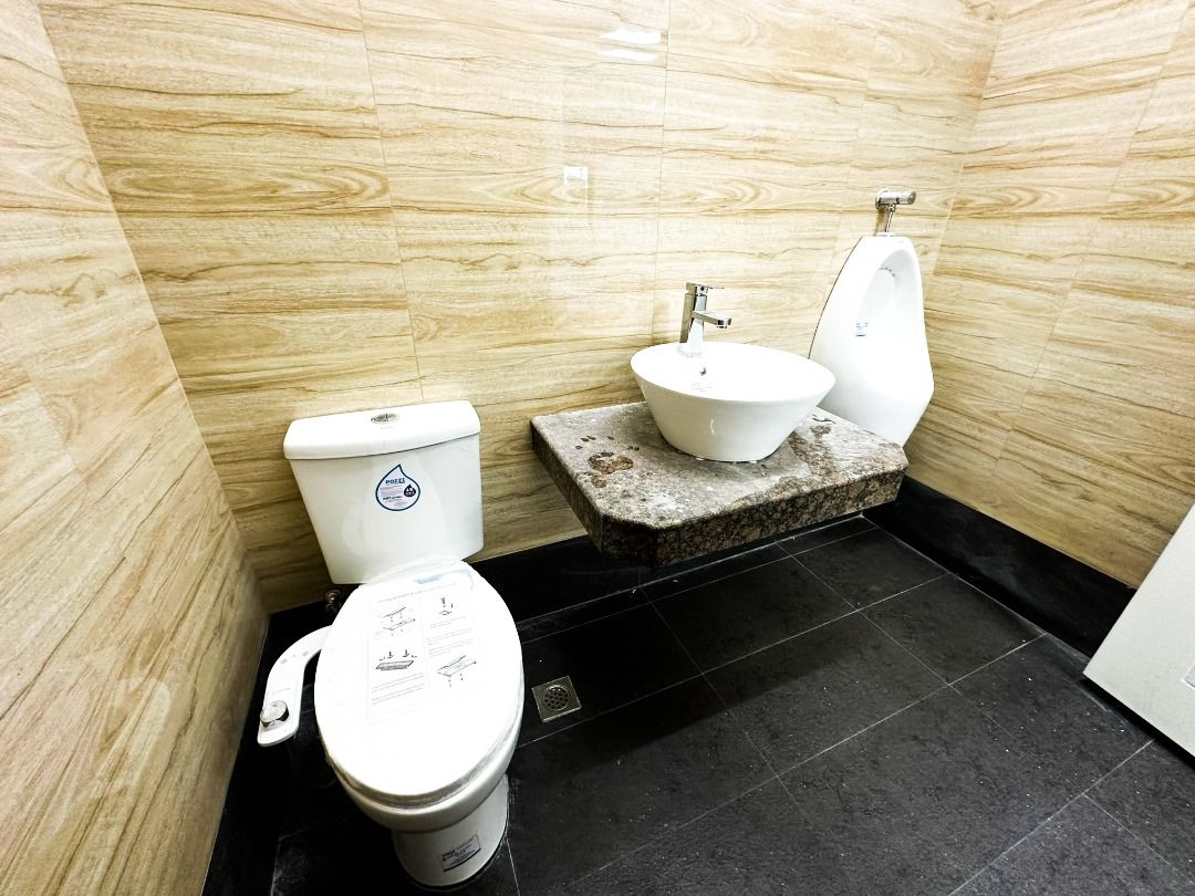 NEWLY BUILT 72 sqm Laguna Ground floor Office Warehouse Space for Rent ...