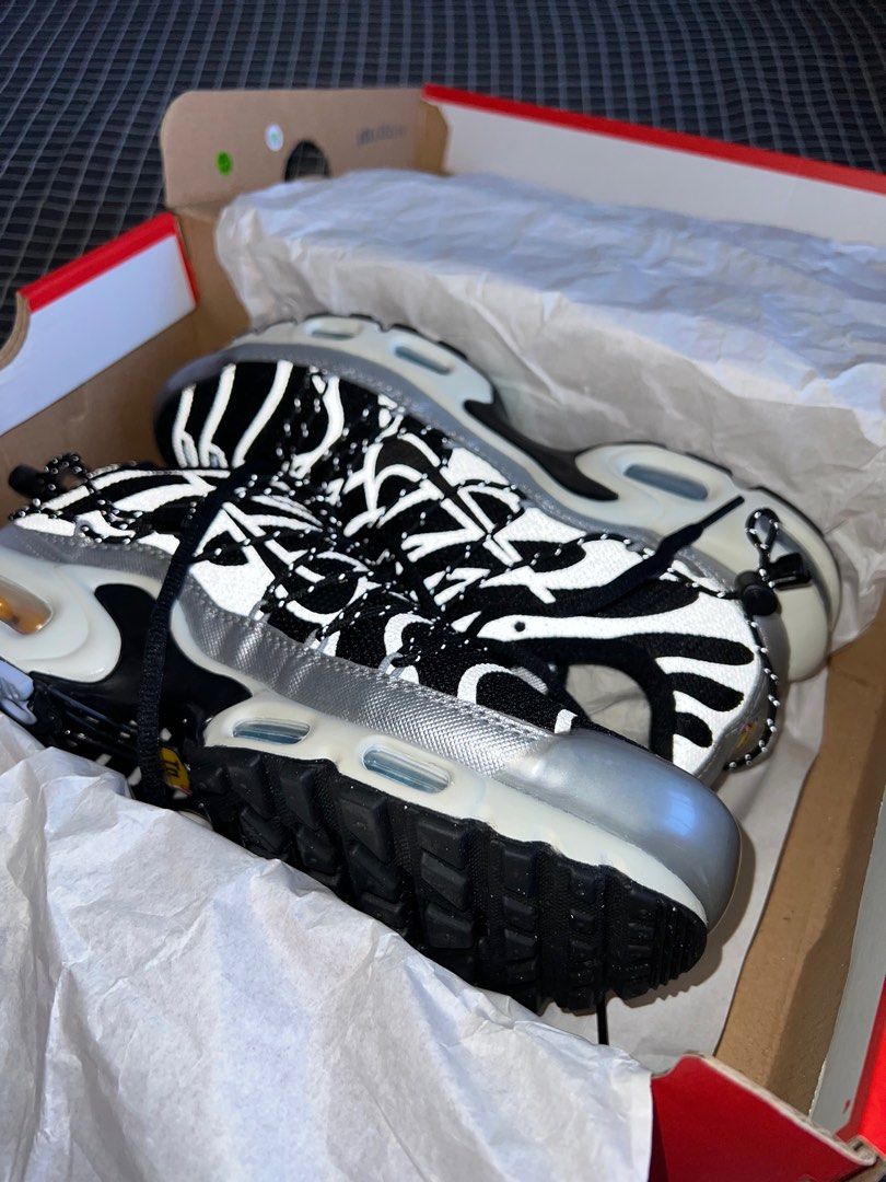 Nike Air Max Plus TN (Black & Reflective) UK6, Men's Fashion, Footwear ...