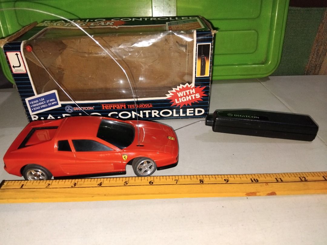 red Ferrari Testarossa toy car 1:24 scale, Hobbies & Toys, Toys & Games ...
