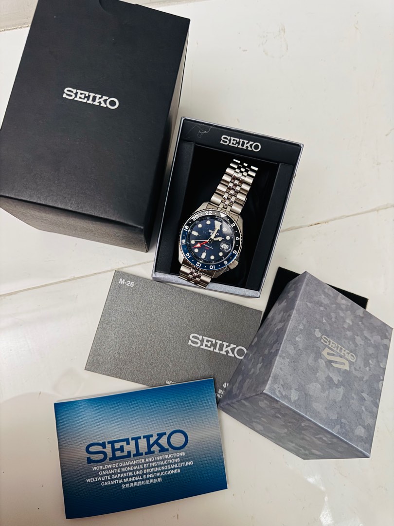 Seiko Batman, Luxury, Watches on Carousell