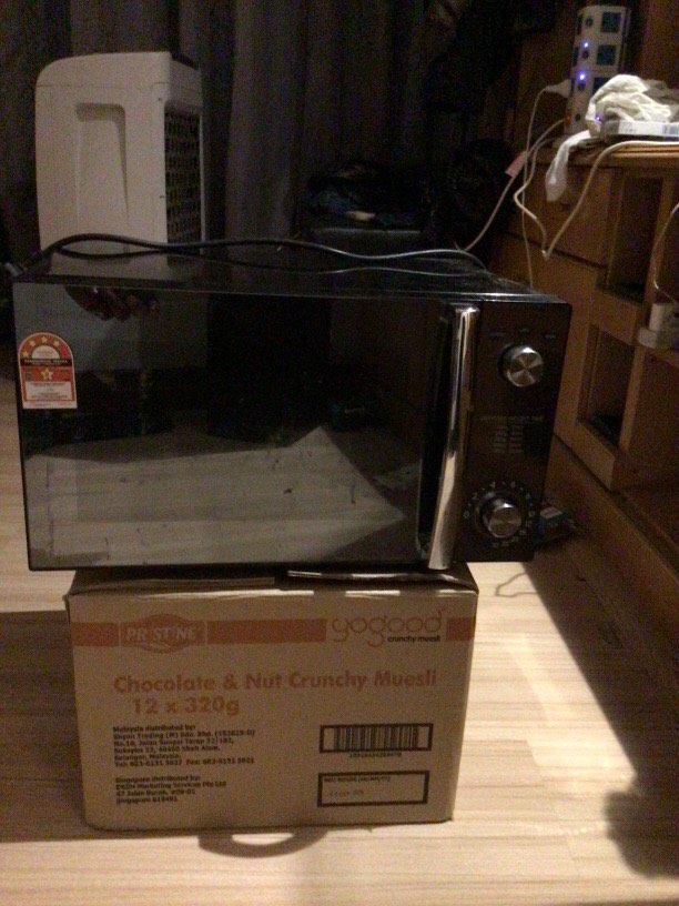 SHARP Microwave Oven - 20L (R2121FGK), TV & Home Appliances, Kitchen ...