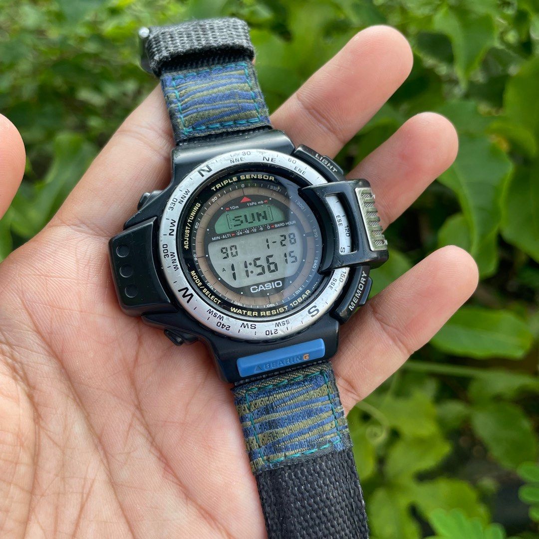Vintage Casio Protrek Triple Sensor, Men's Fashion, Watches & Accessories, Watches on Carousell