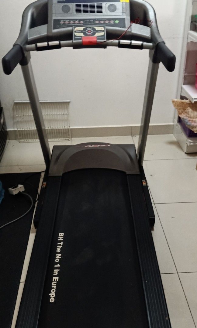 BH Fitness RT Aero Treadmill, Sports Equipment, Exercise & Fitness ...