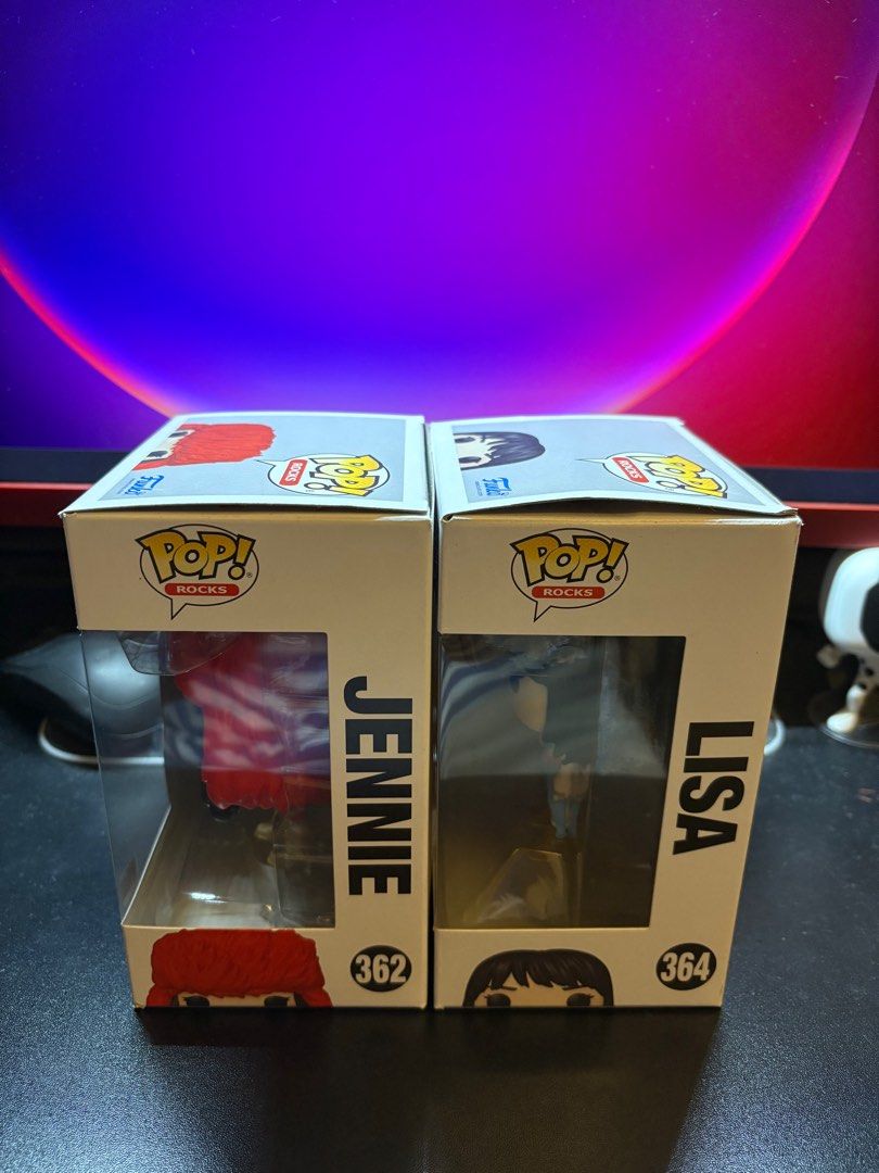 BLACKPINK LISA & JENNIE FUNKO POP, Hobbies & Toys, Collectibles ...