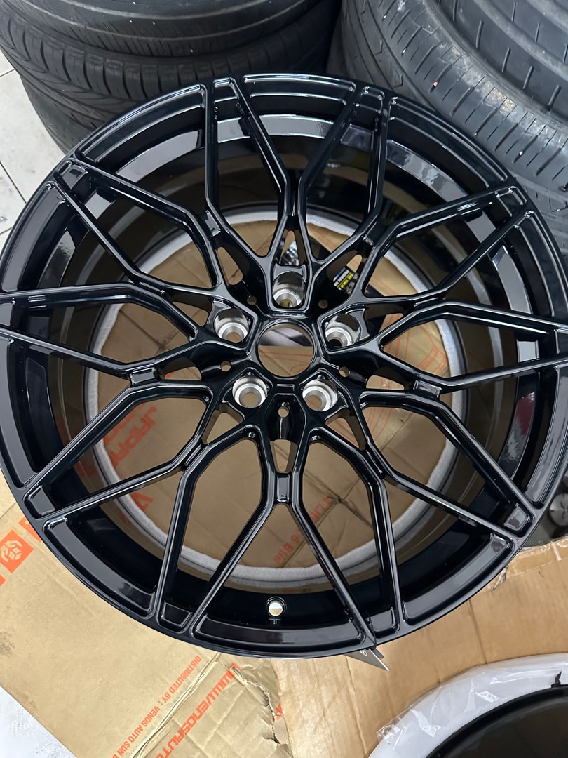 Bmw G-series custom 19 inch forged rim with four new tayar, Auto ...