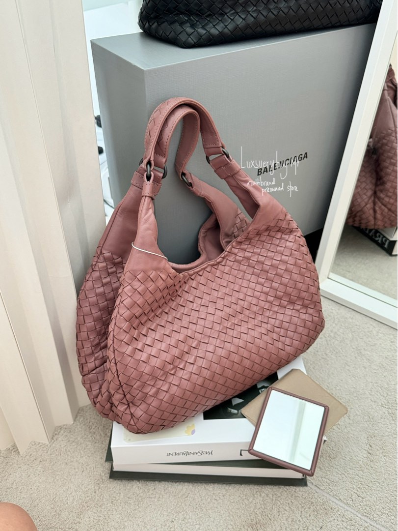 BV campana hobo intrecciato, Women's Fashion, Bags & Wallets, Shoulder Bags on Carousell
