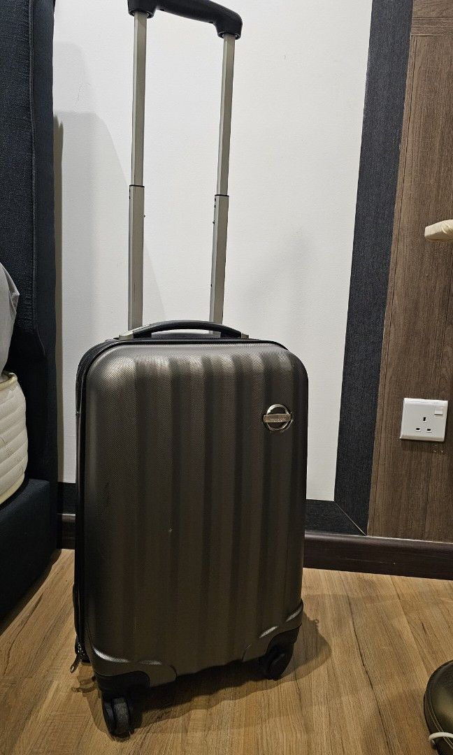 Condotti Cabin Luggage, Hobbies & Toys, Travel, Luggages on Carousell