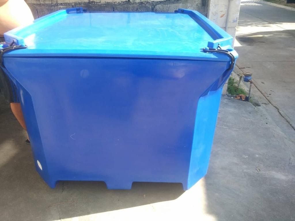 COOLER BOX 1000 LITERS, Furniture & Home Living, Home Improvement ...
