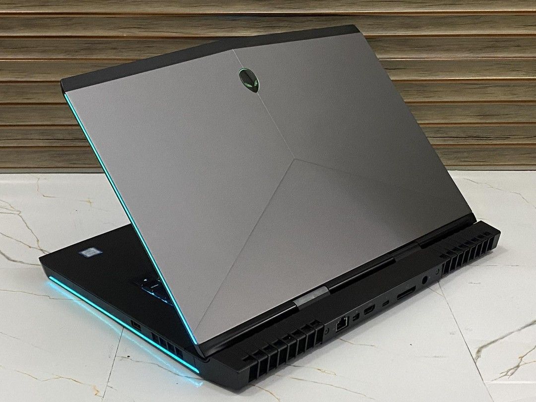 DELL ALIENWARE 15 R3 i7-7th Gen 16GB RAM 256GB NvMe SSD 1TB HDD GTX ...