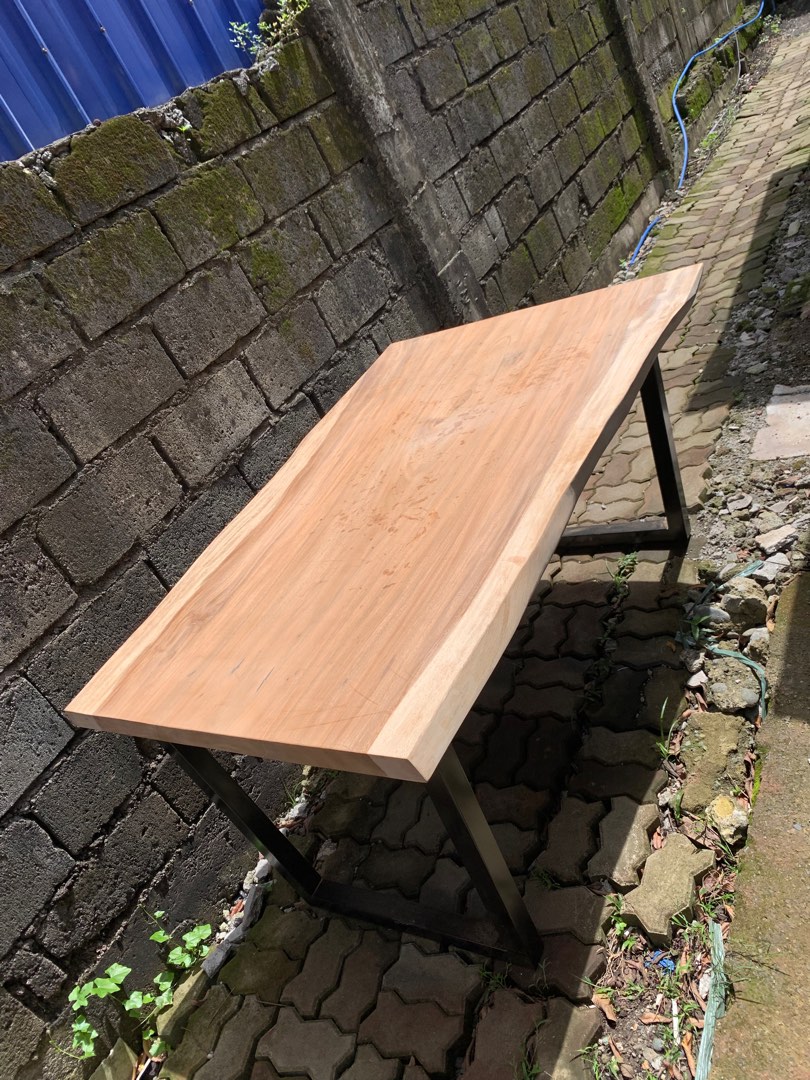 Dining Table 6seaters 5x3ft whole slab acacia, Furniture & Home Living ...