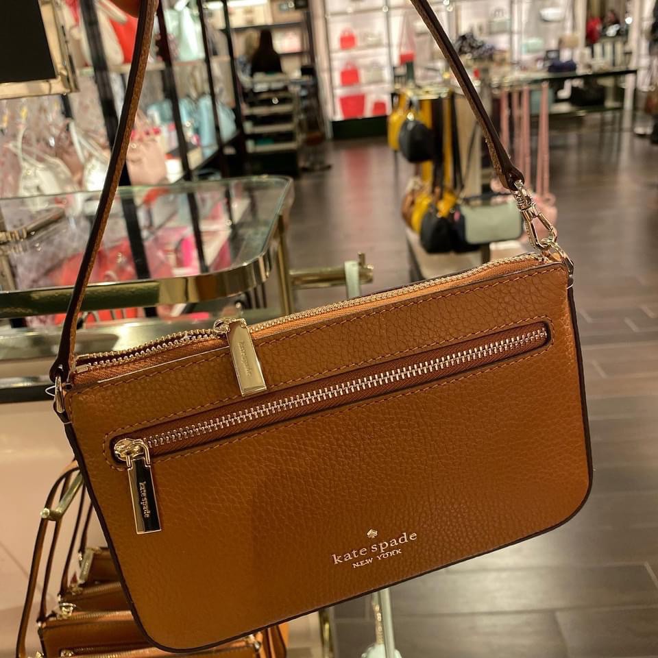 Kate Spade Leila Wristlet Kili Bag, Women's Fashion, Bags & Wallets ...