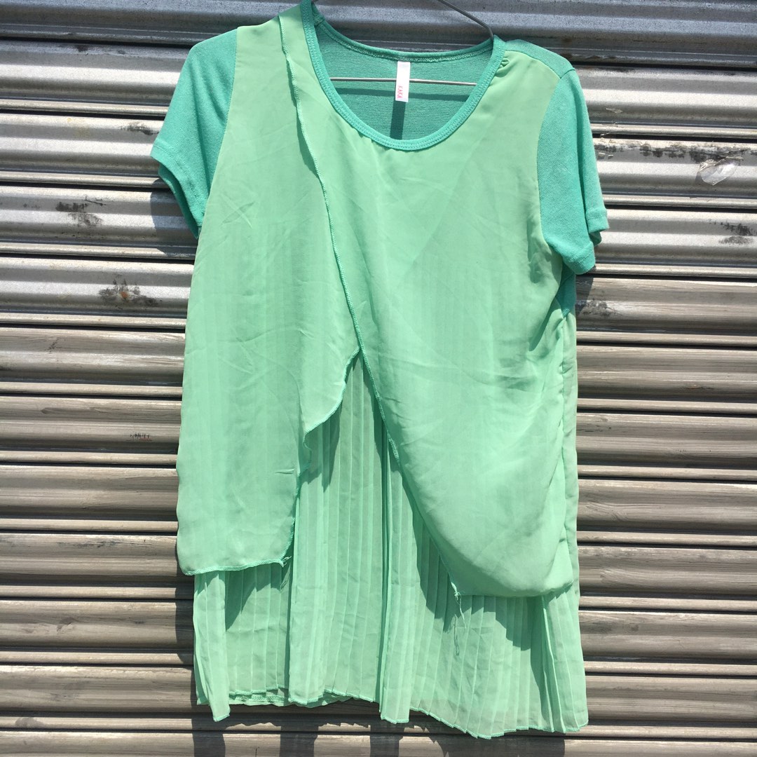 (Med-large) mint green knit and chiffon light layers pleated louse ...
