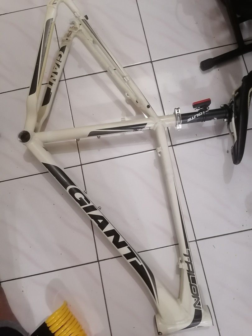 MTB GIANT TALON FRAME 26 SAIZ M ORIGINAL FREE SEATPOST, SADDLE GIANT ...