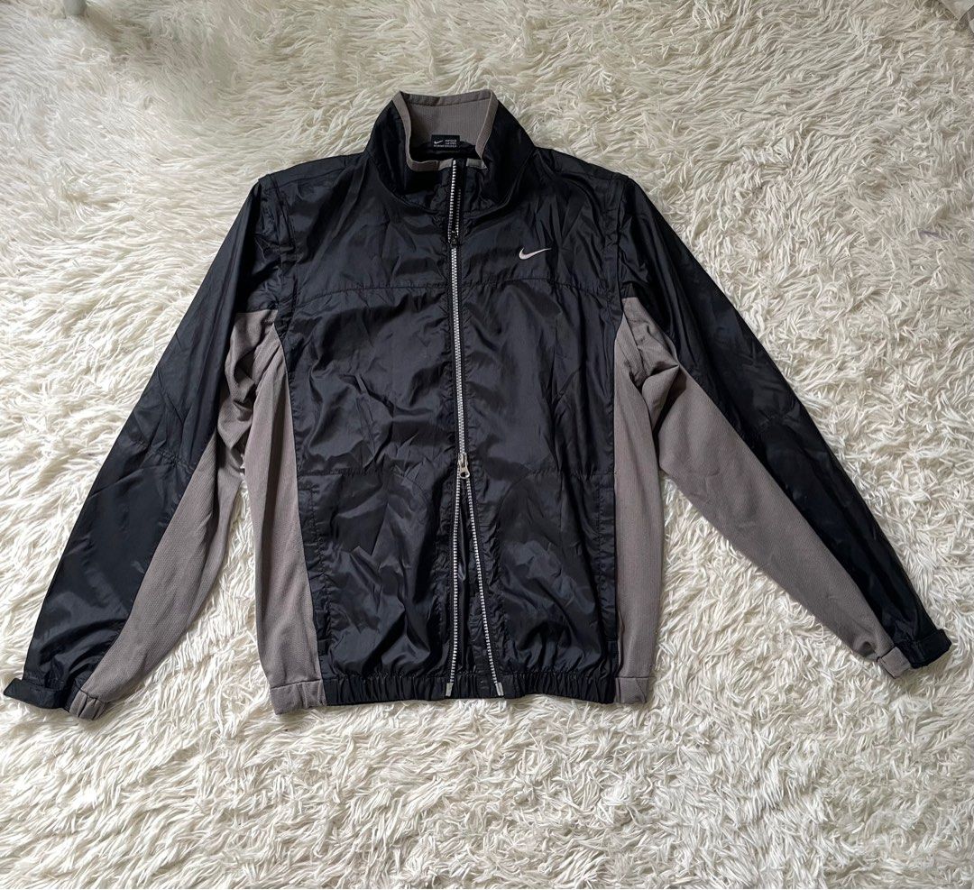 Nike Windbraker Jacket, Men's Fashion, Tops & Sets, Vests on Carousell