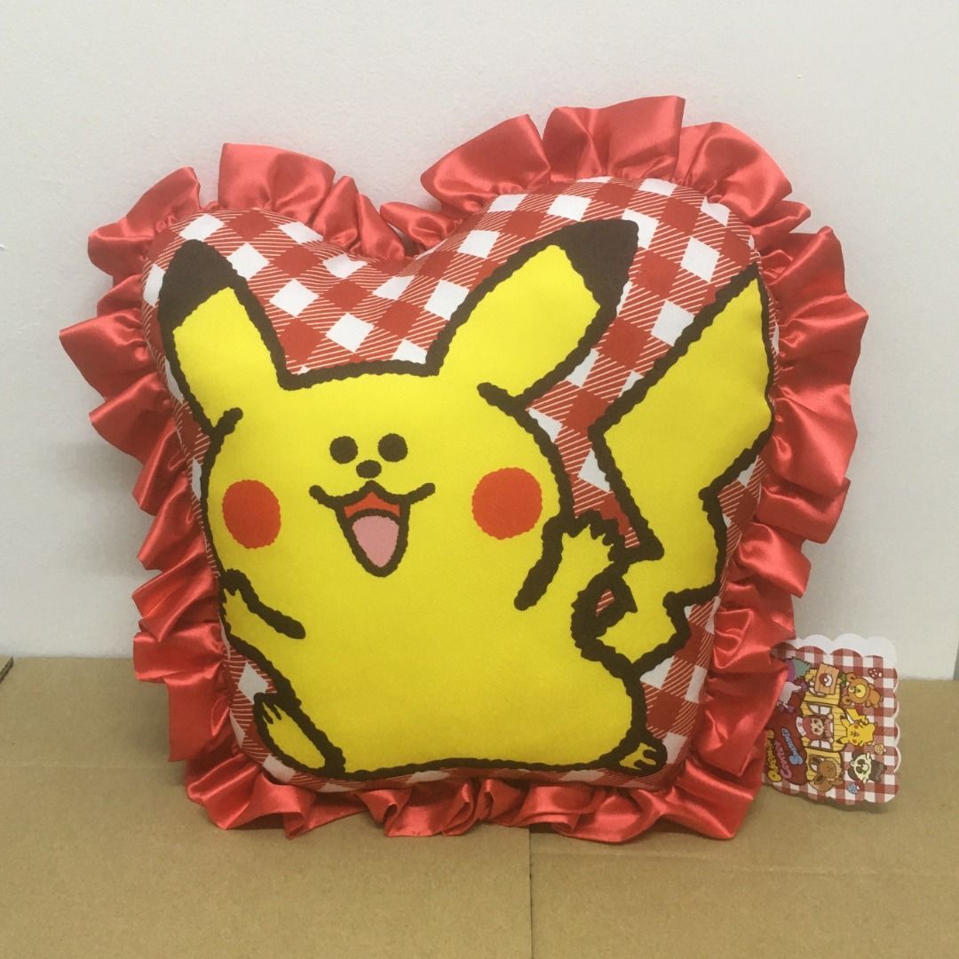 Pokémon - "Pokemon Center x SWIMMER" - Pikachu Henteko Cute Cushion ...