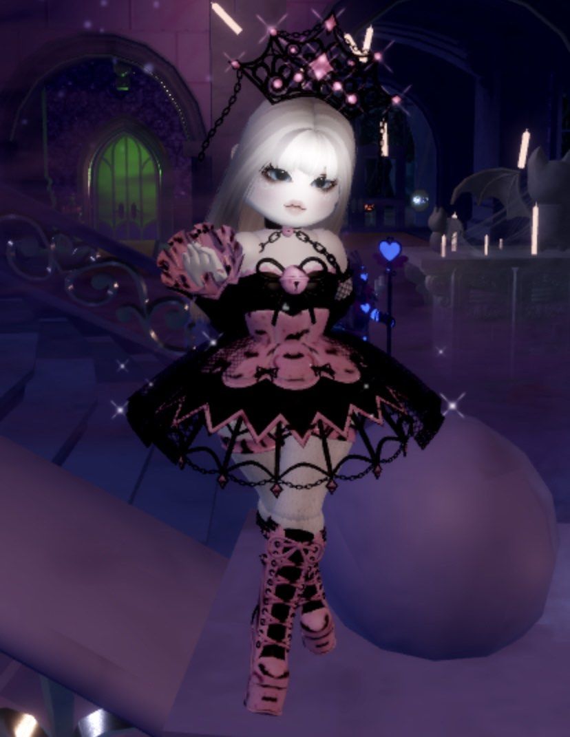 Royale High Shadow Empress Set Roblox, Video Gaming, Gaming Accessories, In-Game Products on ...