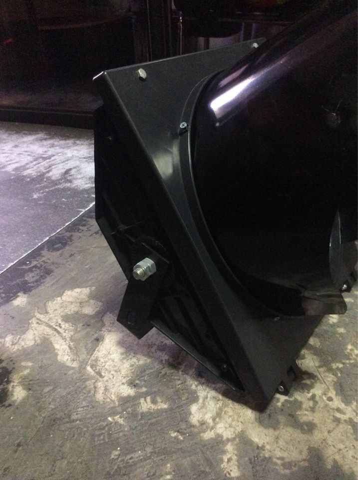 Solar LED Amber Traffic Signal Light 12V 300mm, Commercial & Industrial ...