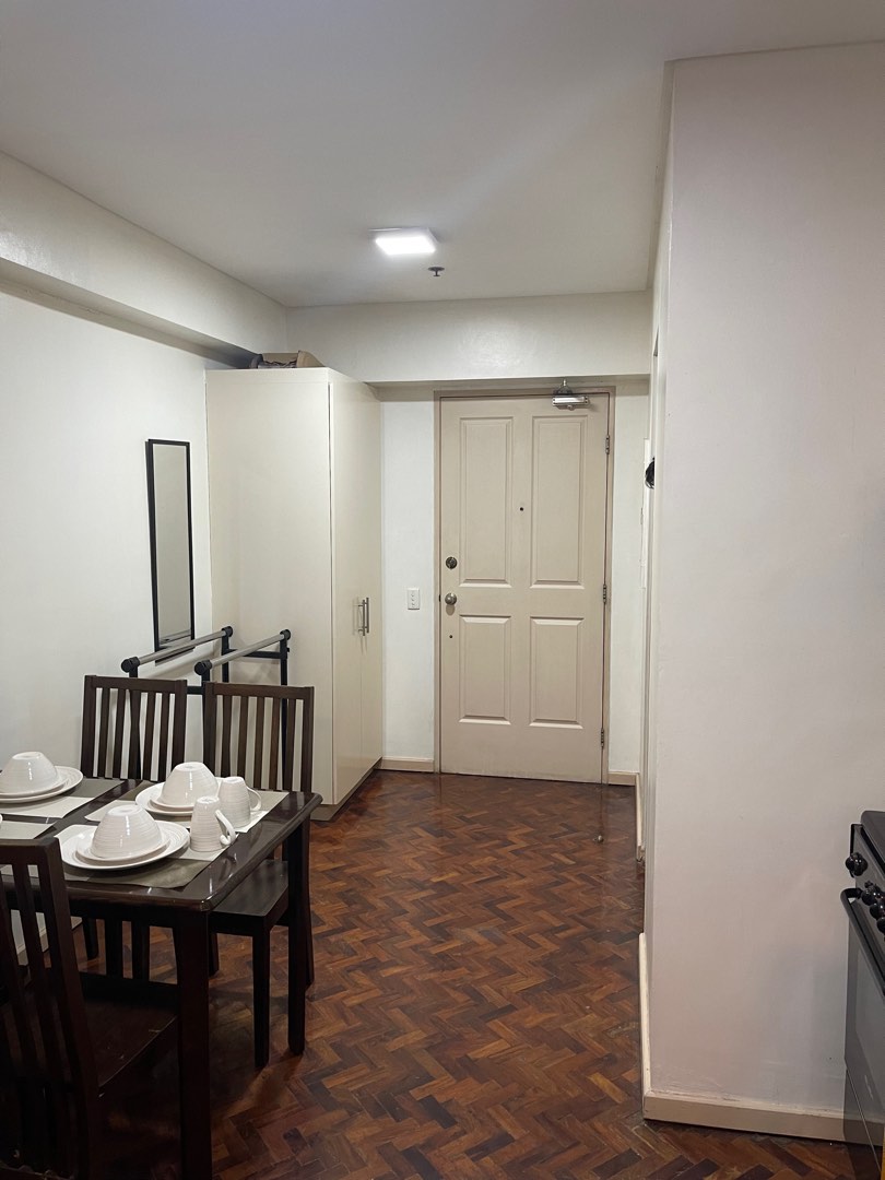 Studio type - The Columns (tower 3) Makati, Property, For Sale ...