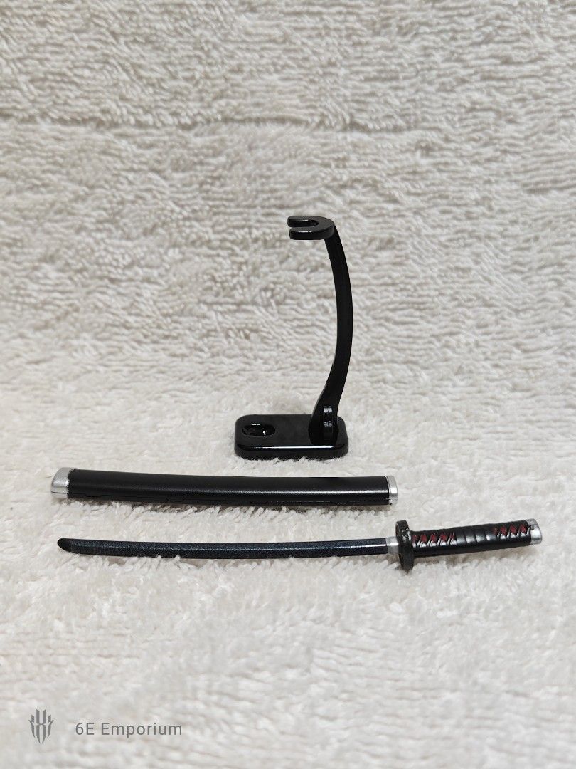Tanjiro Kamado - Nichirin Blade Display - Demon Slayer, Hobbies & Toys ...