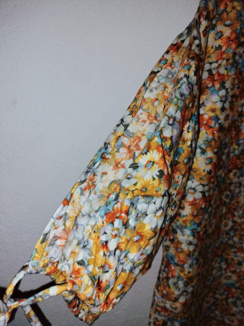 Corporate Attire Inner Blouse Floral S to M Springtime Elegance, Women ...