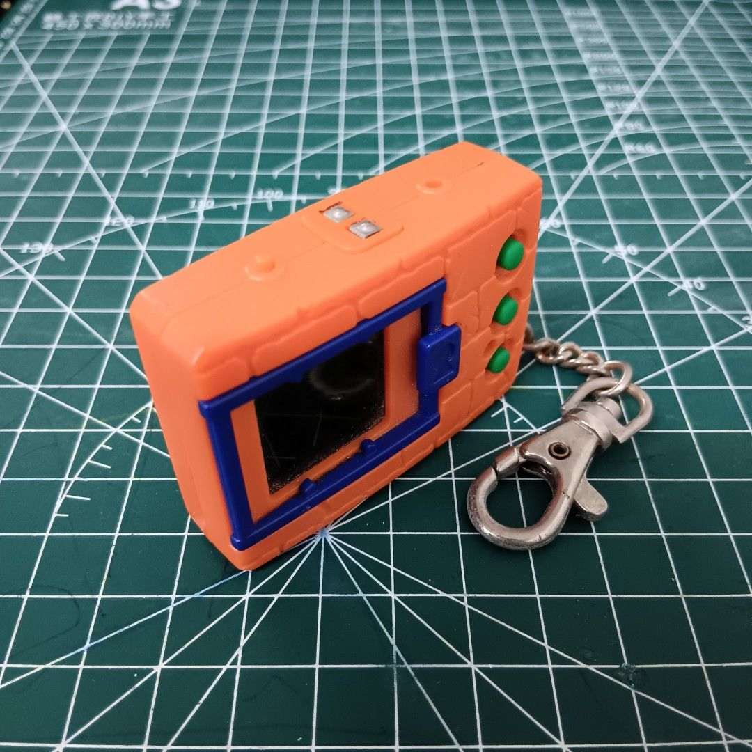 Digimon Vpet V3 1997 Version 3 Solid Orange Body, Hobbies & Toys, Toys ...