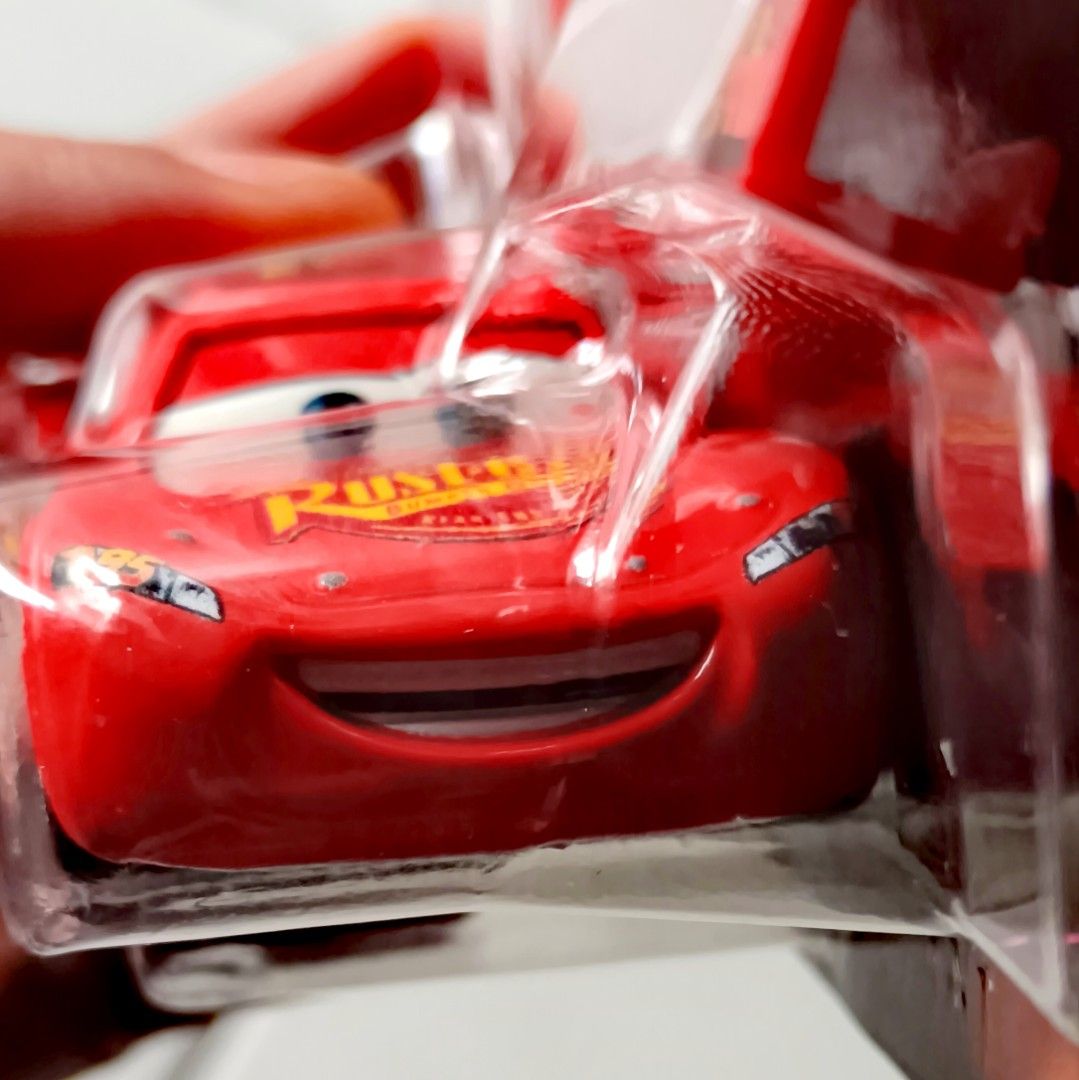 DISNEY PIXAR CARS Lightning McQueen With Rusteze Sign Diecast 1:55 ...