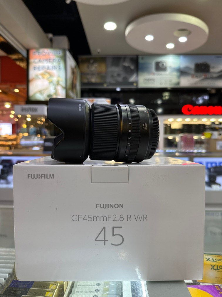 Fujifilm 45mm F2.8 GF WR Lens, Photography, Lens & Kits on Carousell