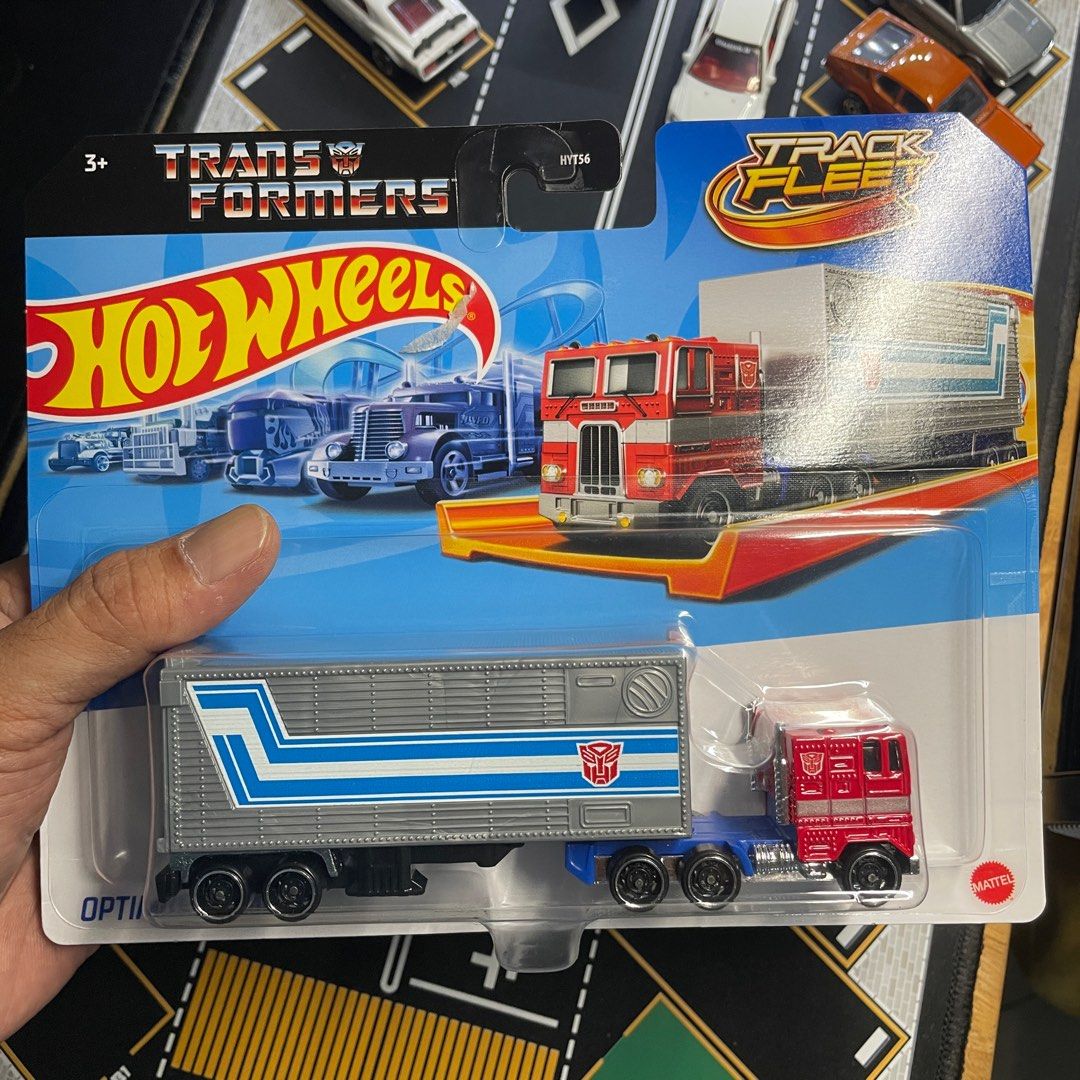 Hotwheels Optimus Prime Track Fleet, Hobbies & Toys, Toys & Games on ...