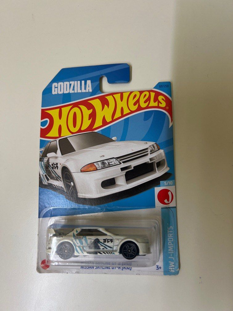 Hotwheels R32 Godzilla, Hobbies & Toys, Toys & Games on Carousell