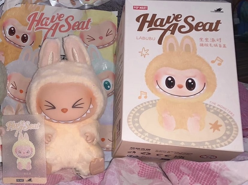 labubu sisi, Hobbies & Toys, Toys & Games on Carousell