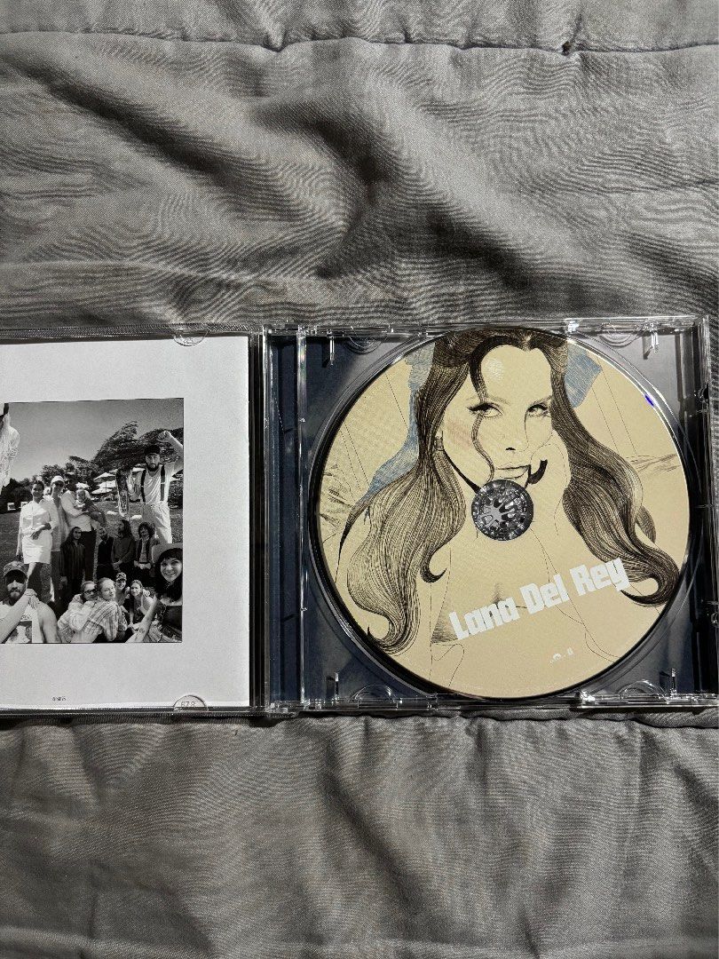 Lana Del Rey - Did you know theres a tunnel under Ocean Blvd CD, Hobbies & Toys, Music & Media ...