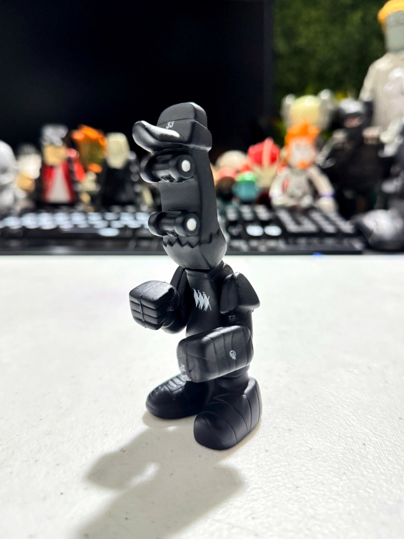 Michael Lau Crazy Children Skateboard Kid Vinyl Toy / Art Toy (KO/BL), Hobbies & Toys, Toys ...