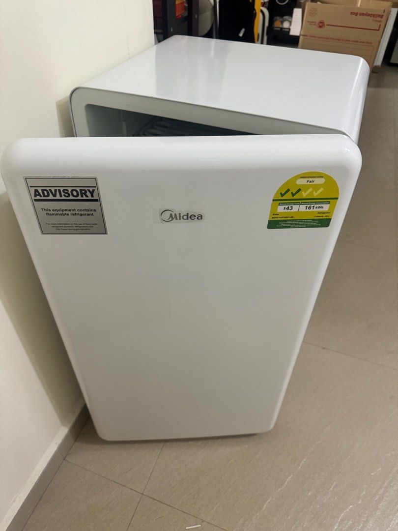 Midea Mini Fridge, TV & Home Appliances, Kitchen Appliances ...