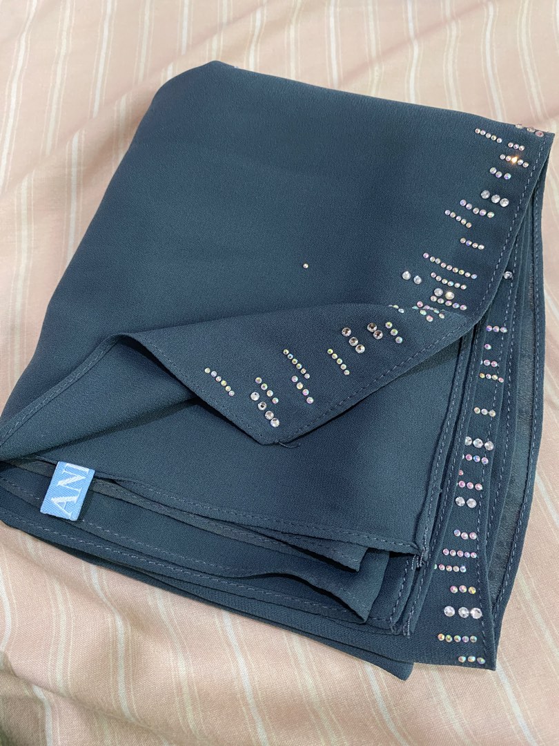 Original Ariani Shawl (Biru laut), Women's Fashion, Muslimah Fashion ...