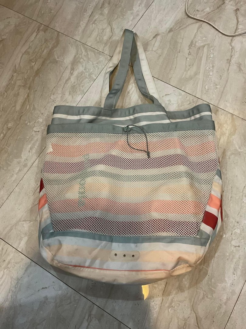 Patagonia planing tote (2 way bag), Luxury, Bags & Wallets on Carousell