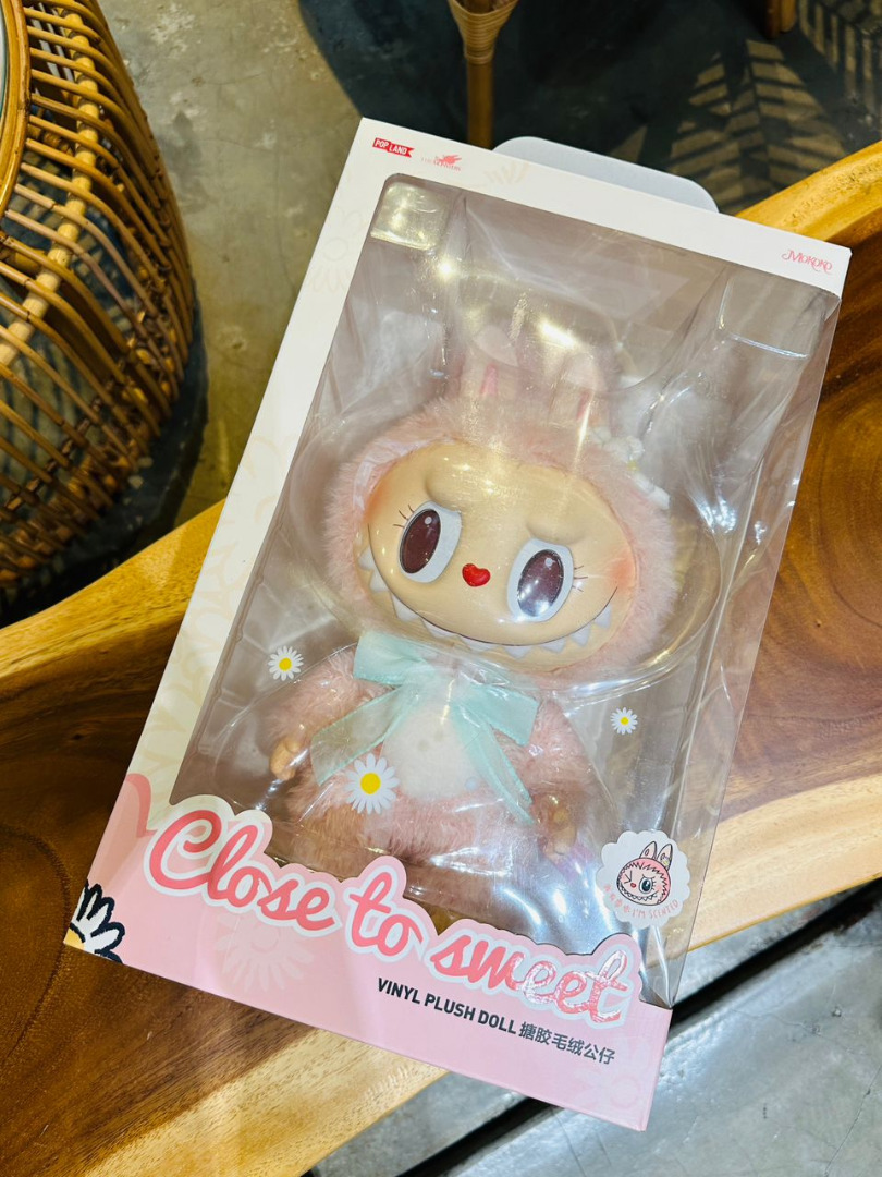 Popmart Labubu The Monsters Mokoko Close To Sweet Vinyl Plus Doll ...
