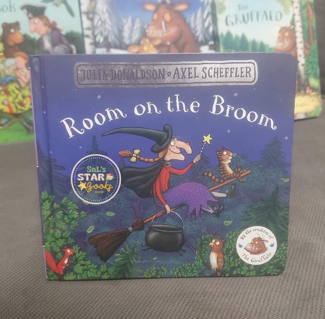 Room on the Broom by Julia Donaldson & Axel Scheffler boardbook w ...
