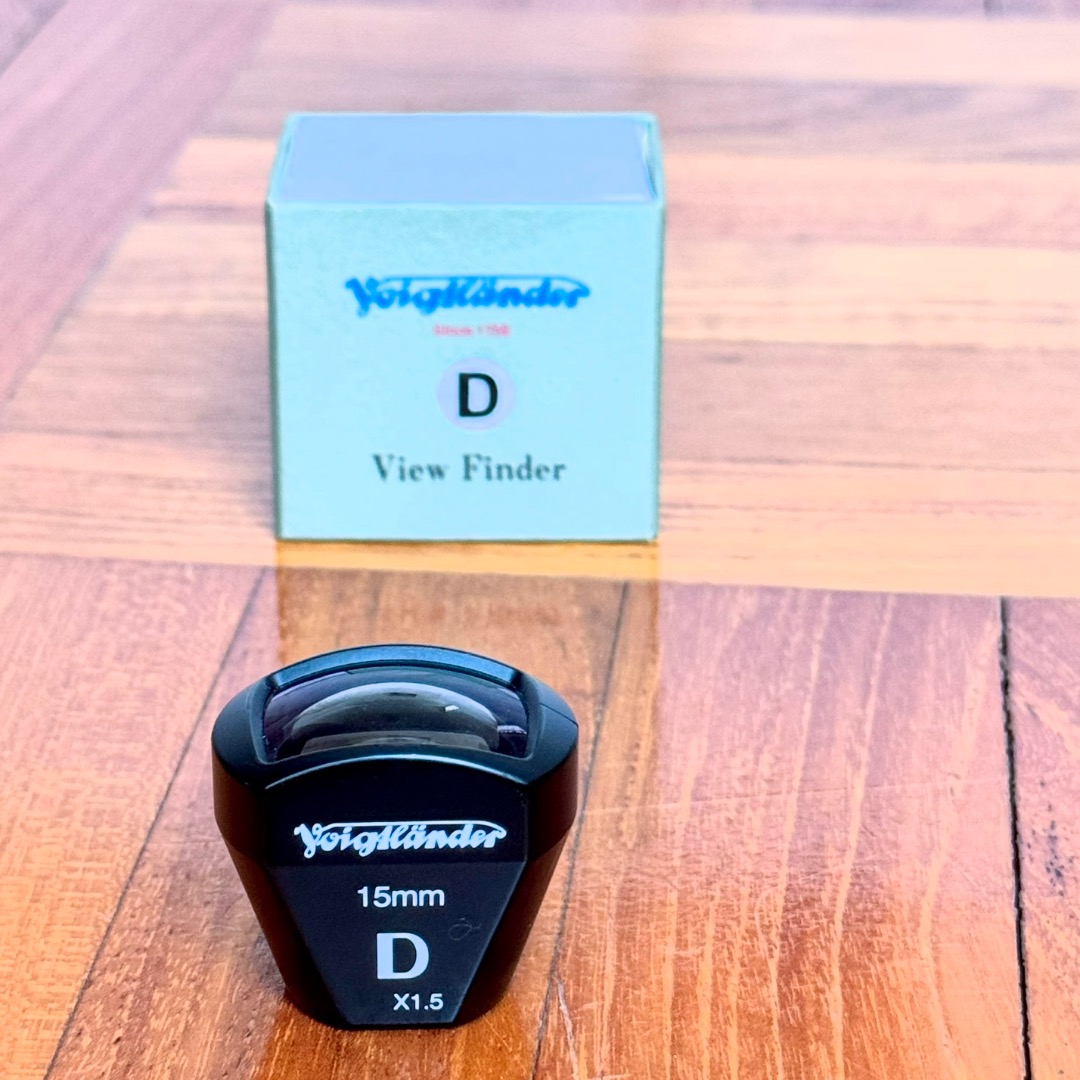 Voigtlander 15mm external optical viewfinder - hotshoe mounted ...