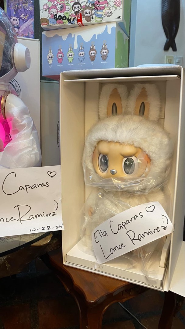 Zimomo Labubu Angel In Clouds, Hobbies & Toys, Memorabilia ...