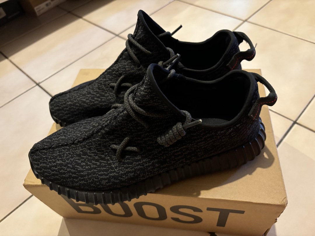 Adidas Yeezy V1 Black Pirates, Fesyen Pria, Sepatu , Sneakers di Carousell