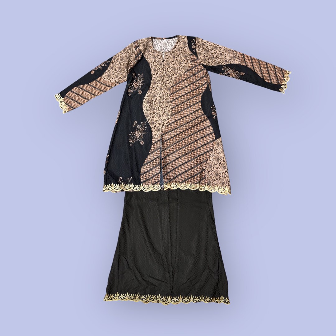 Baju Kurung Batik Sulam (Hitam), Women's Fashion, Muslimah Fashion ...