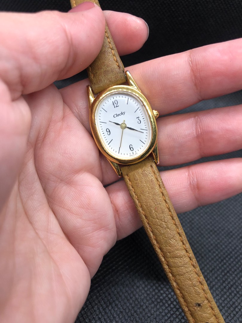 Clocky Japan Quartz ladies watch, Women's Fashion, Watches ...
